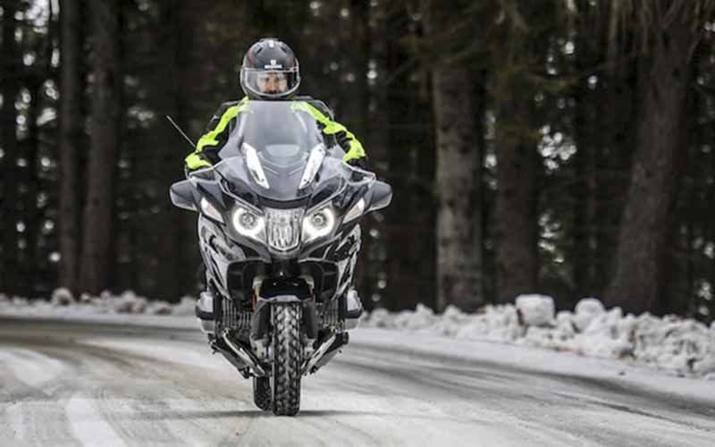 Winter motorcycle Riding in Ireland: Tips & Tricks