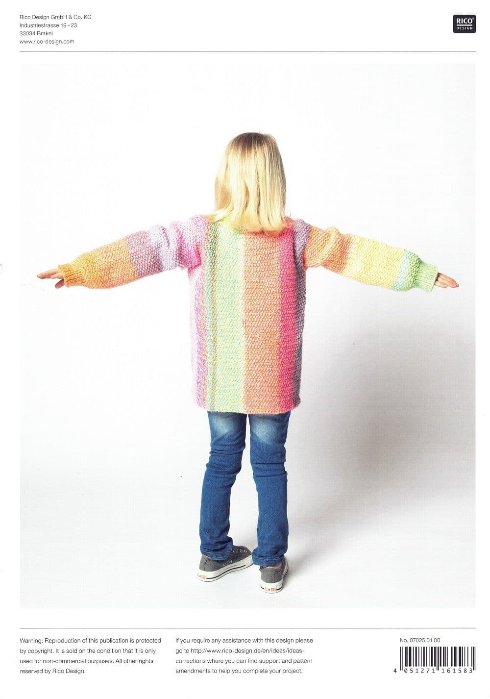 Rico Childrens Sweater & Snood Knitting Pattern in Chic-Unique Chunky 1025