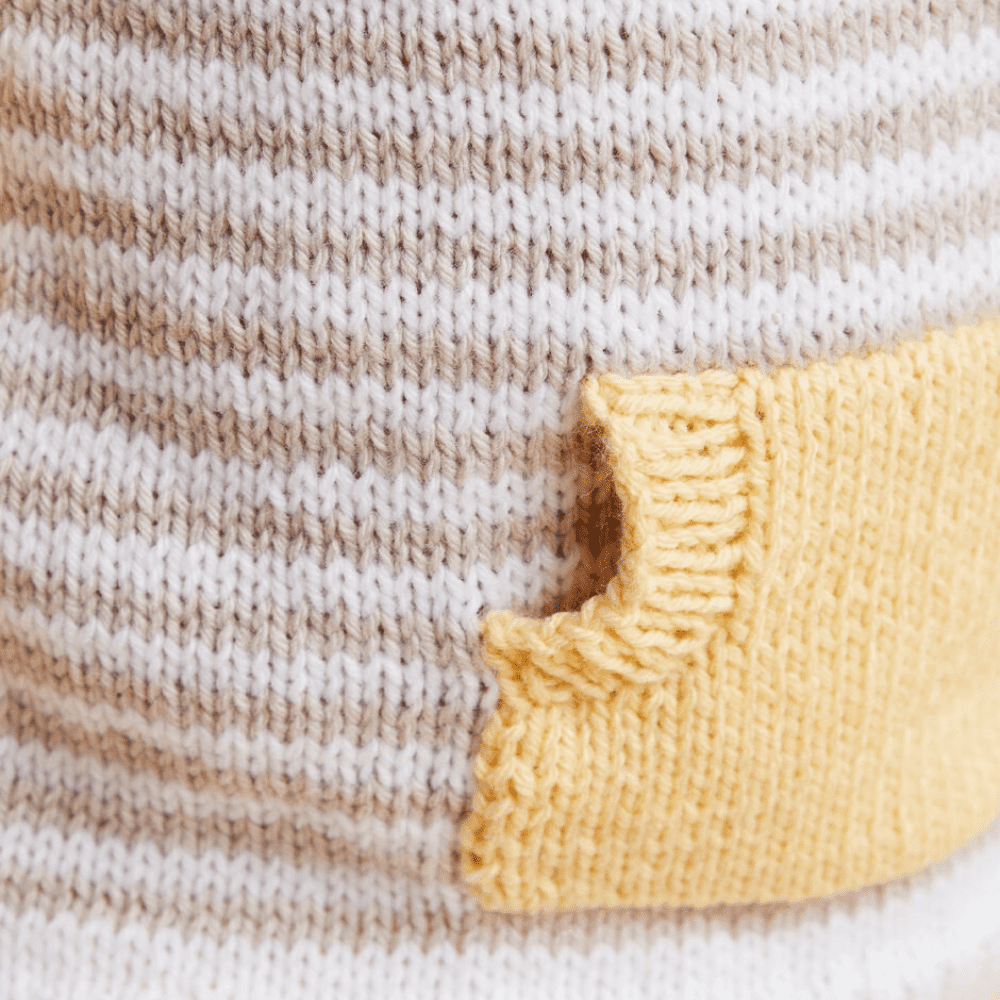 Sirdar Sandy Feet Pocket Sweater Knitting Pattern in Snuggly DK 5501