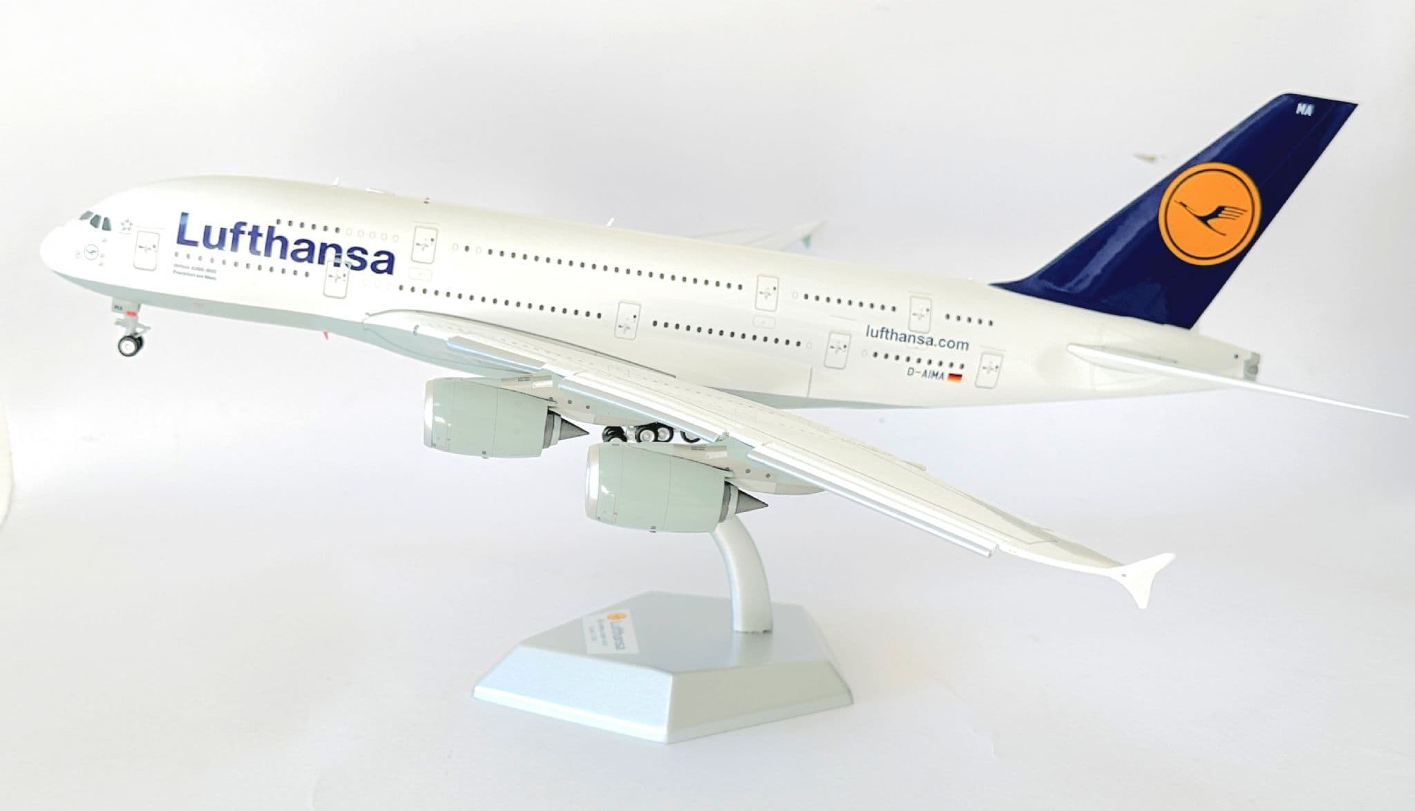 Airbus A380 Lufthansa SQ Models Diecast Collectors Model Scale 1 200 ...