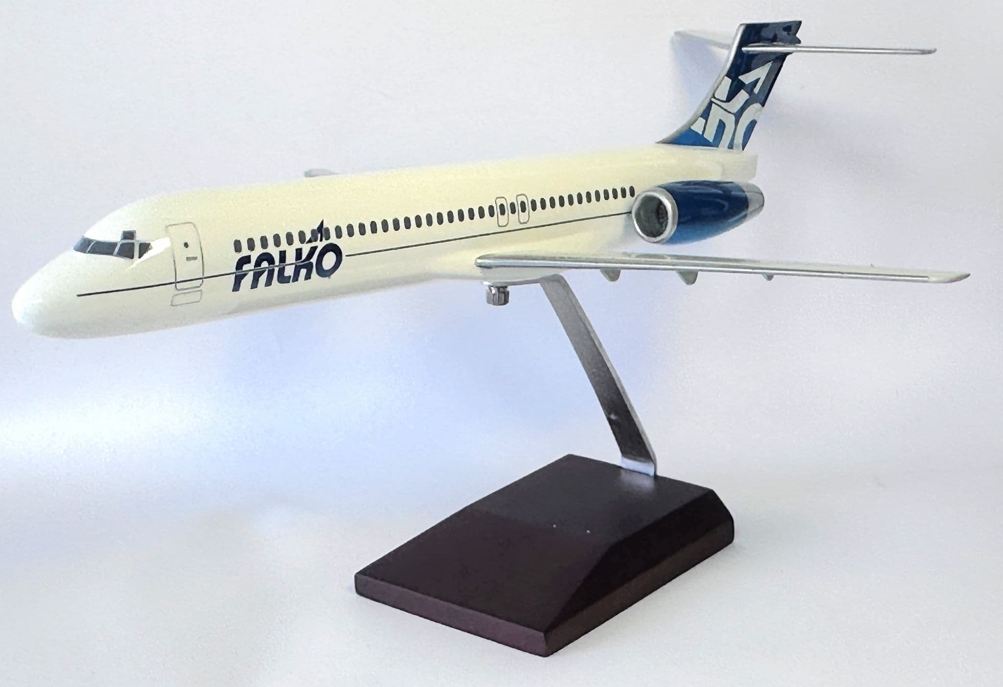 Boeing 717 Falko Asset Management Corporate Collectors Model Scale 1 80