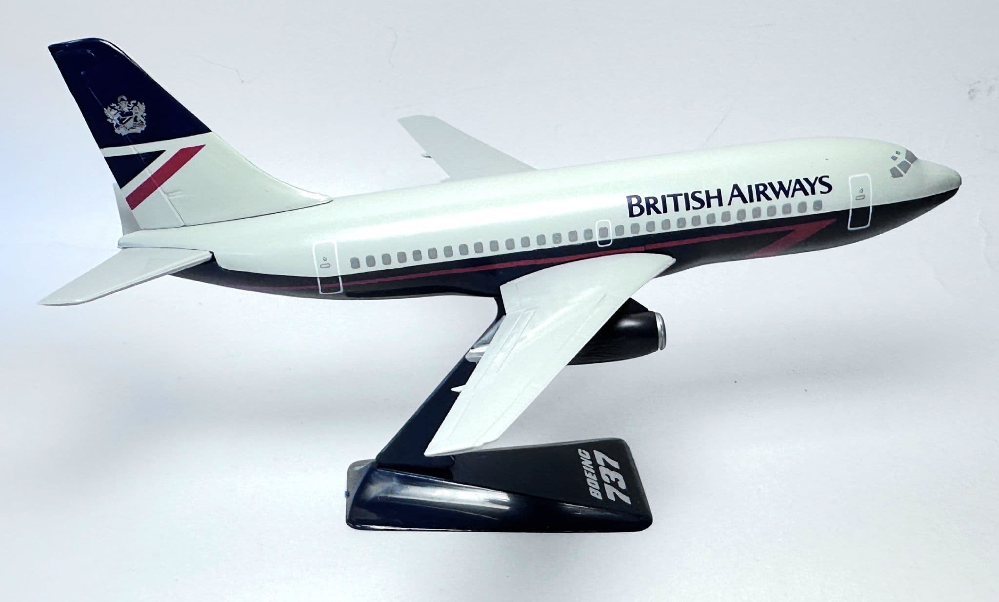 Boeing 737-200 British Airways Landor Wooster Collectors Model Scale 1 180