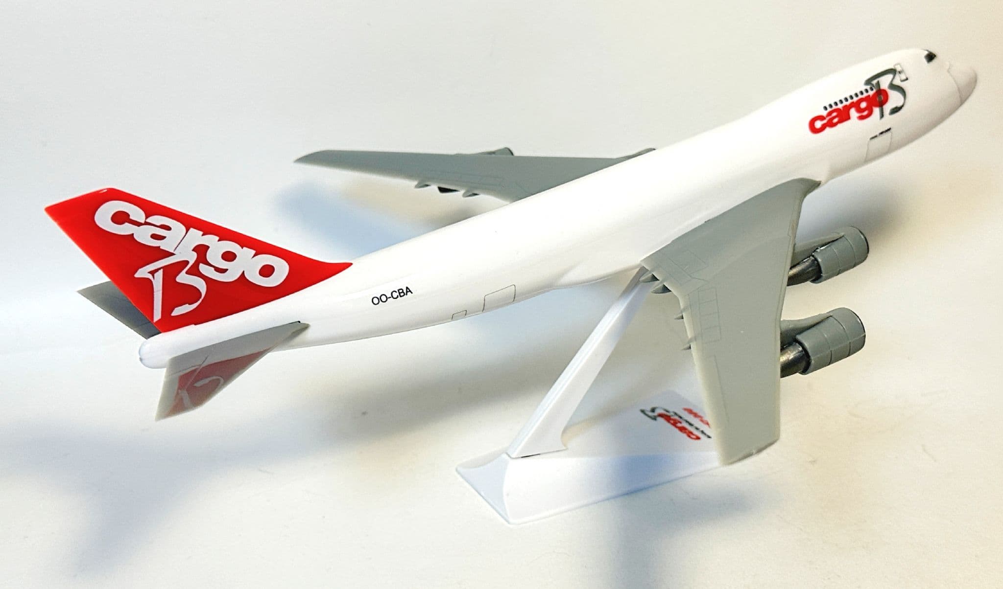 Boeing 747-200 Cargo B Airlines Belgium Snap Fit Collectors Model Scale ...