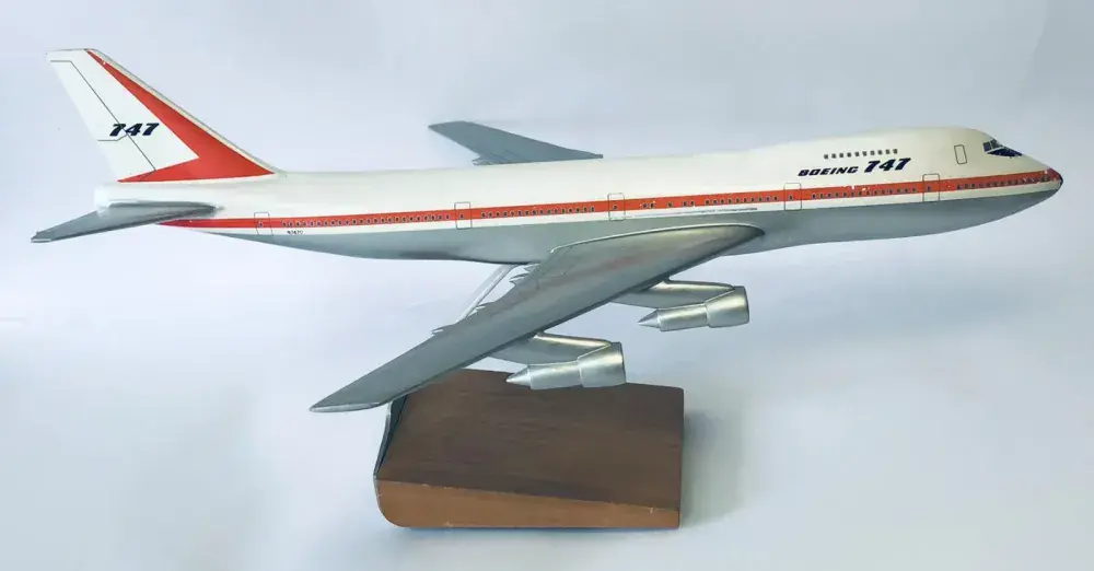 Boeing 747-200 House / Demo Livery Vintage Collectors Model Scale 1 200