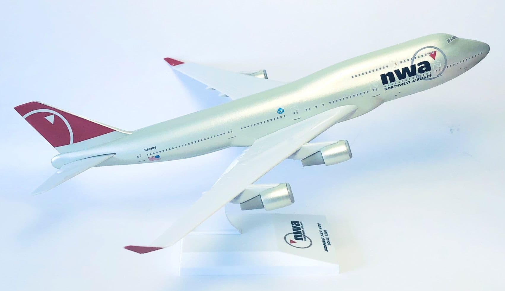 Boeing 747-400 Northwest Airlines Skymarks Collectors Model Scale 1 250 EJ