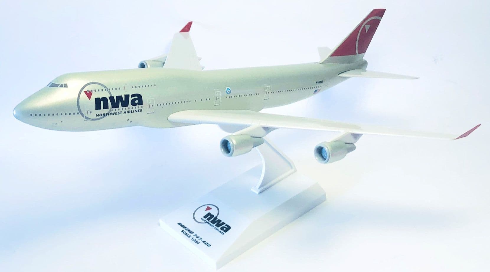 Boeing 747-400 Northwest Airlines Skymarks Collectors Model Scale 1 250 EJ