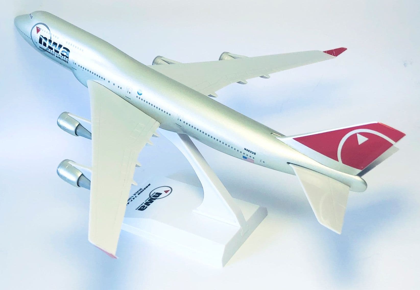 Boeing 747-400 Northwest Airlines Skymarks Collectors Model Scale 1 250 EJ