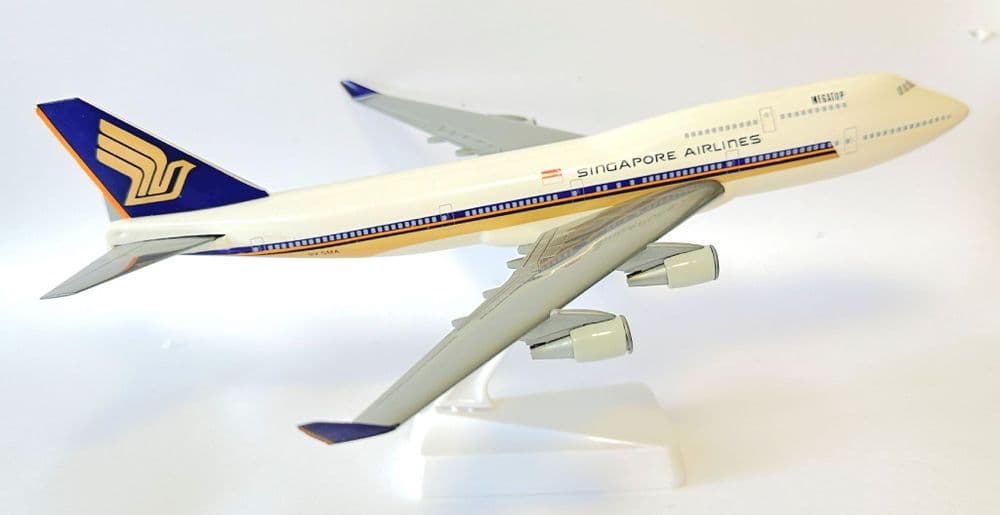 Boeing 747-400 Singapore Airlines 1990 s Wooster Collectors Model Scale ...
