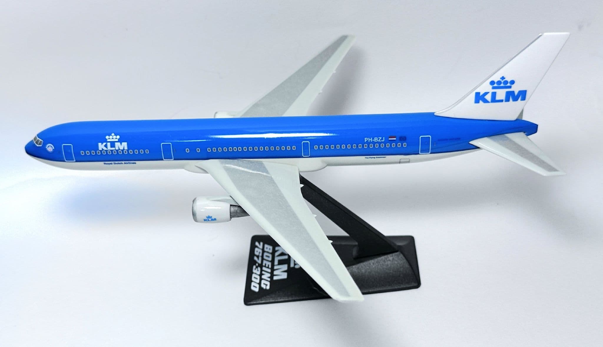Boeing 767-300 KLM Royal Dutch Airlines Snap Fit Collectors Model Scale ...