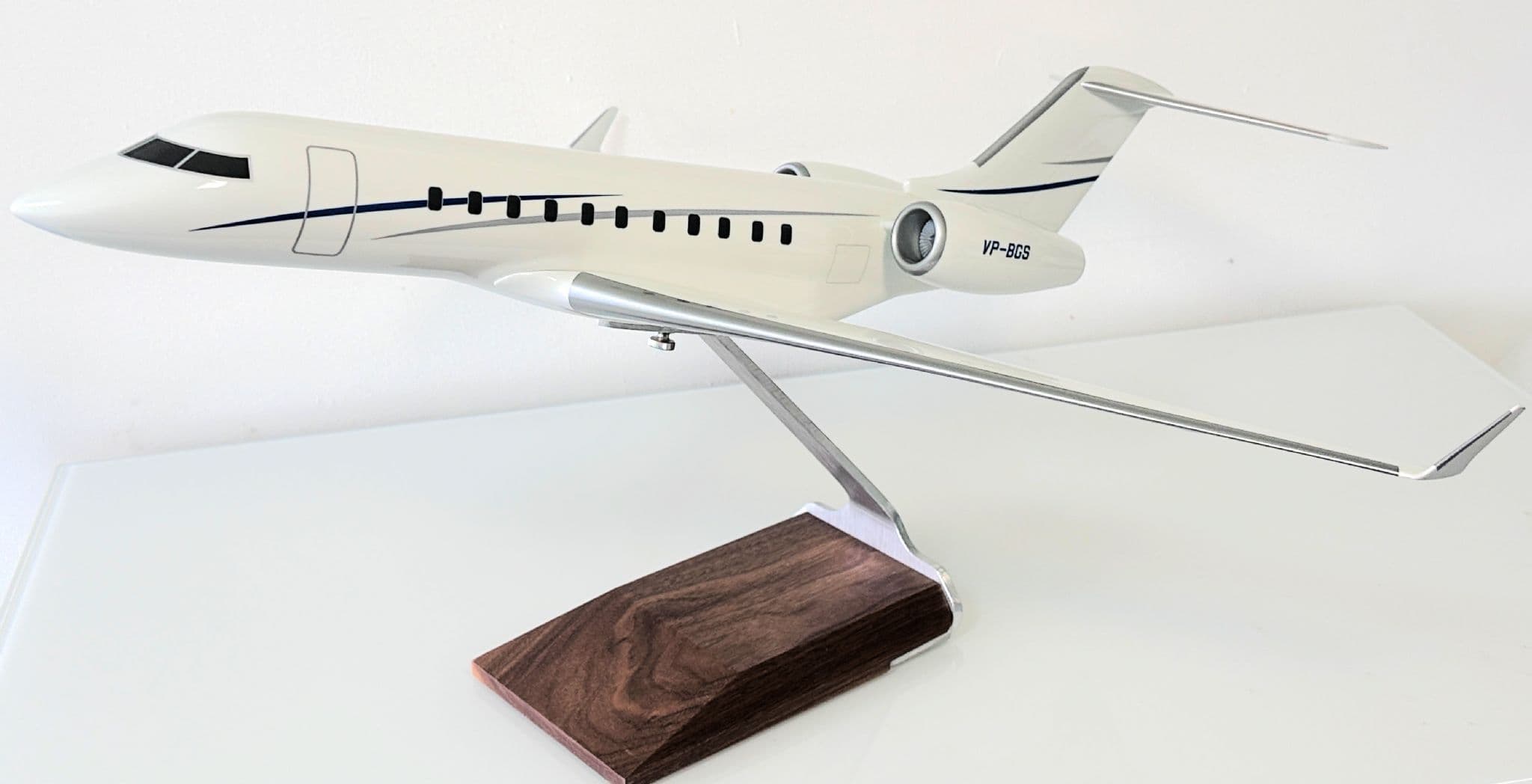 Bombardier Global Express 5000 Execujet Space Models Corporate Model ...
