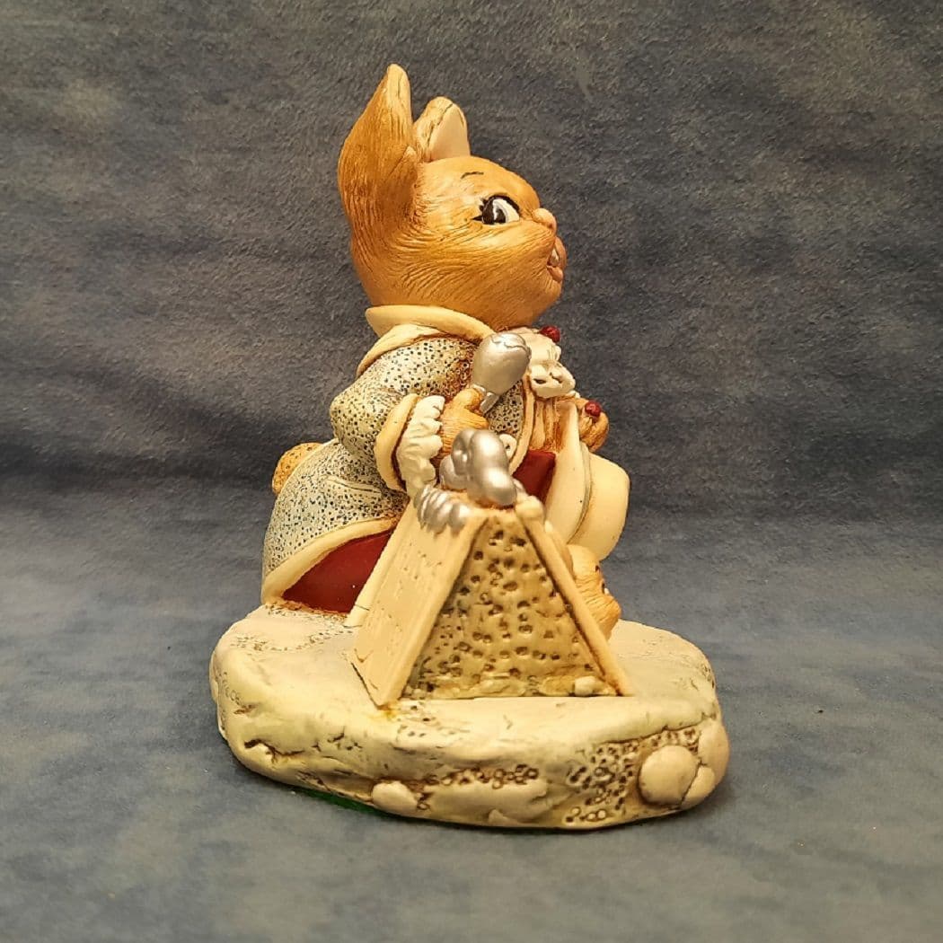 1999 Event PenDelfin Rabbit Figurine Gentlemen Jack