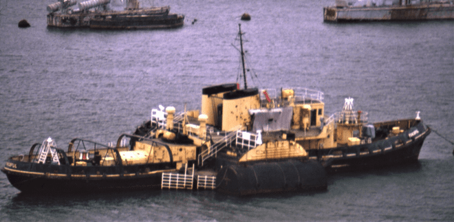 1/350th Scale Director Class Paddle Tug