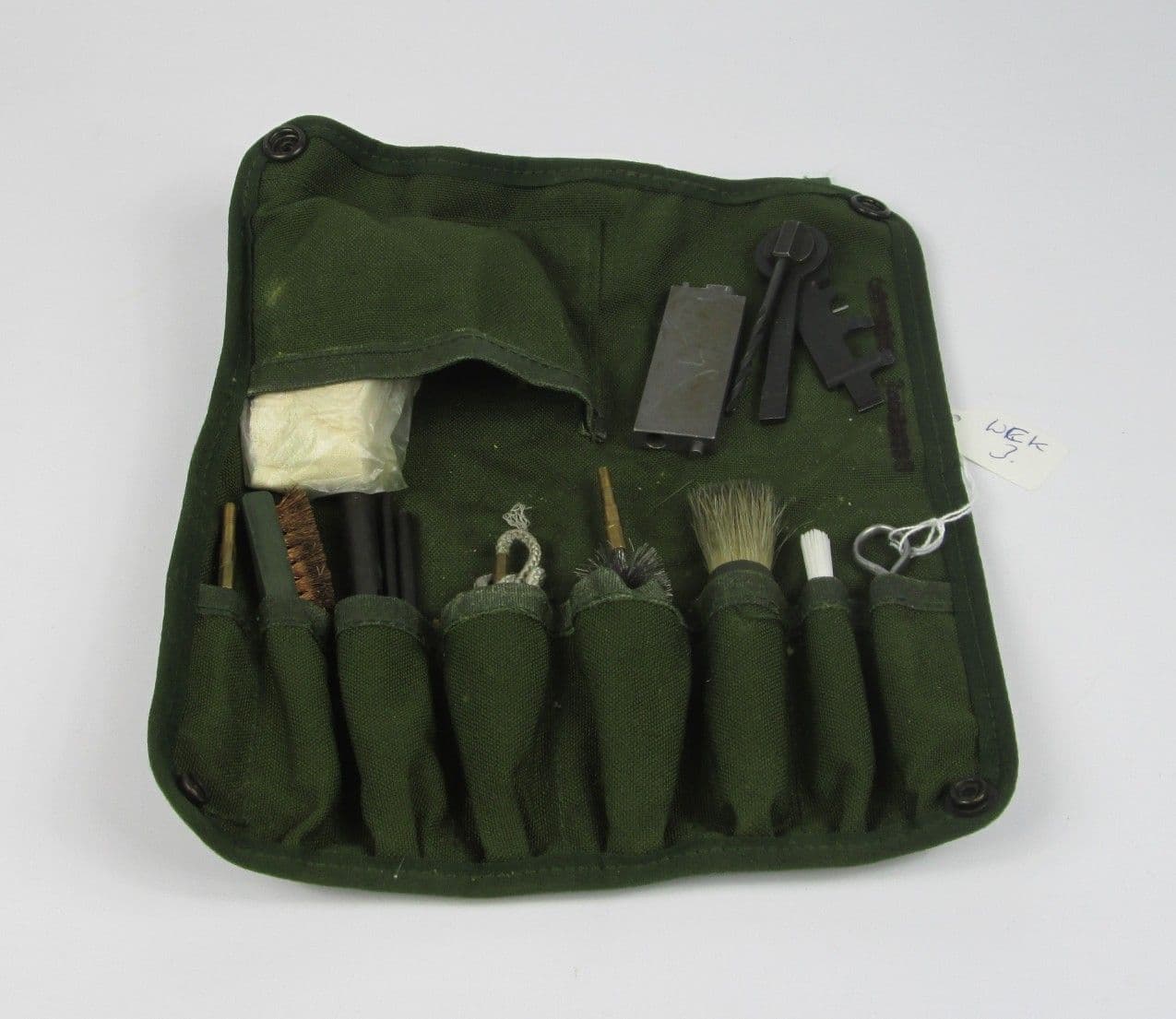 Army Issue Weapons Cleaning kit 3
