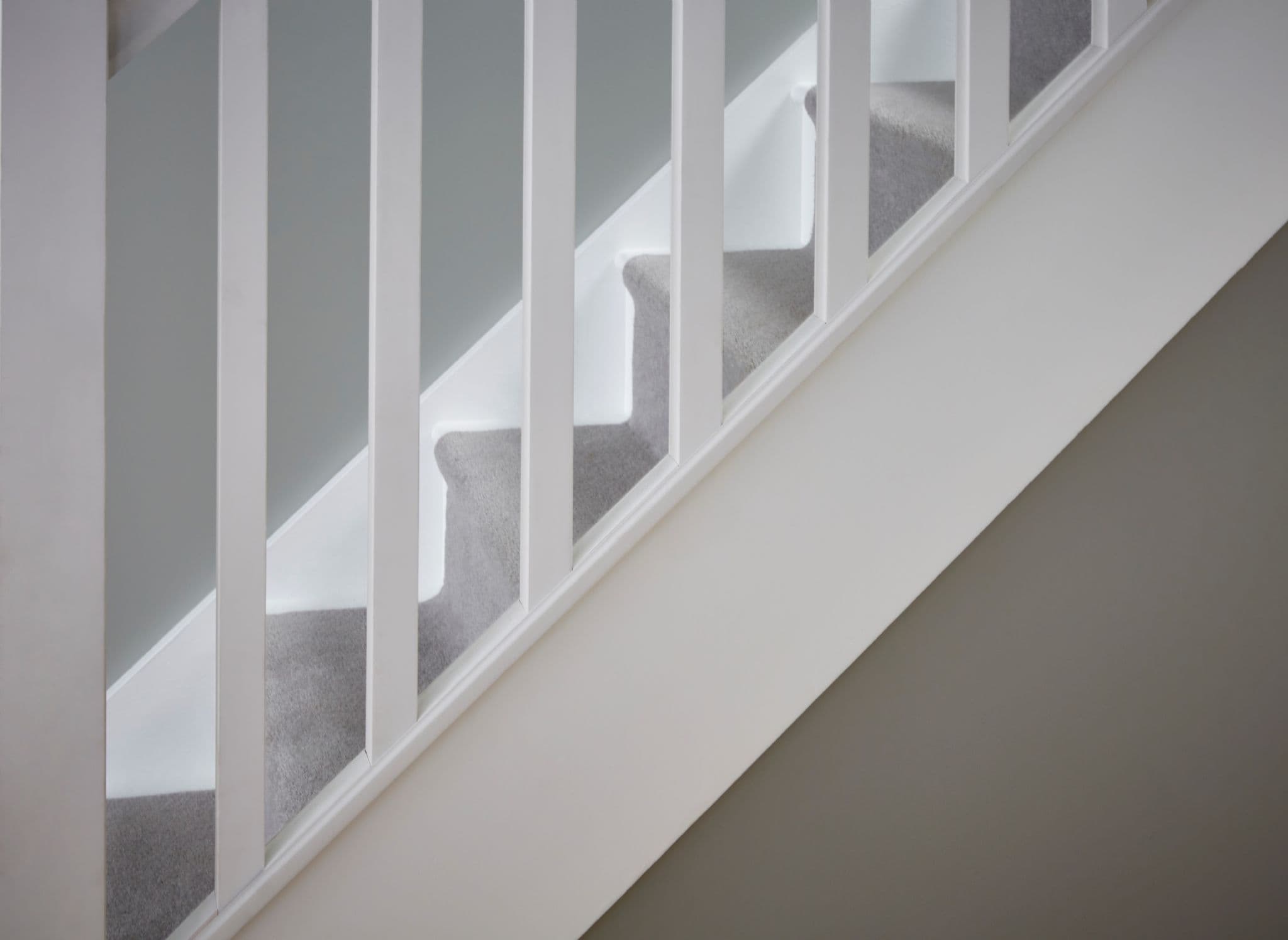 White Primed HDR Handrail 32mm Groove