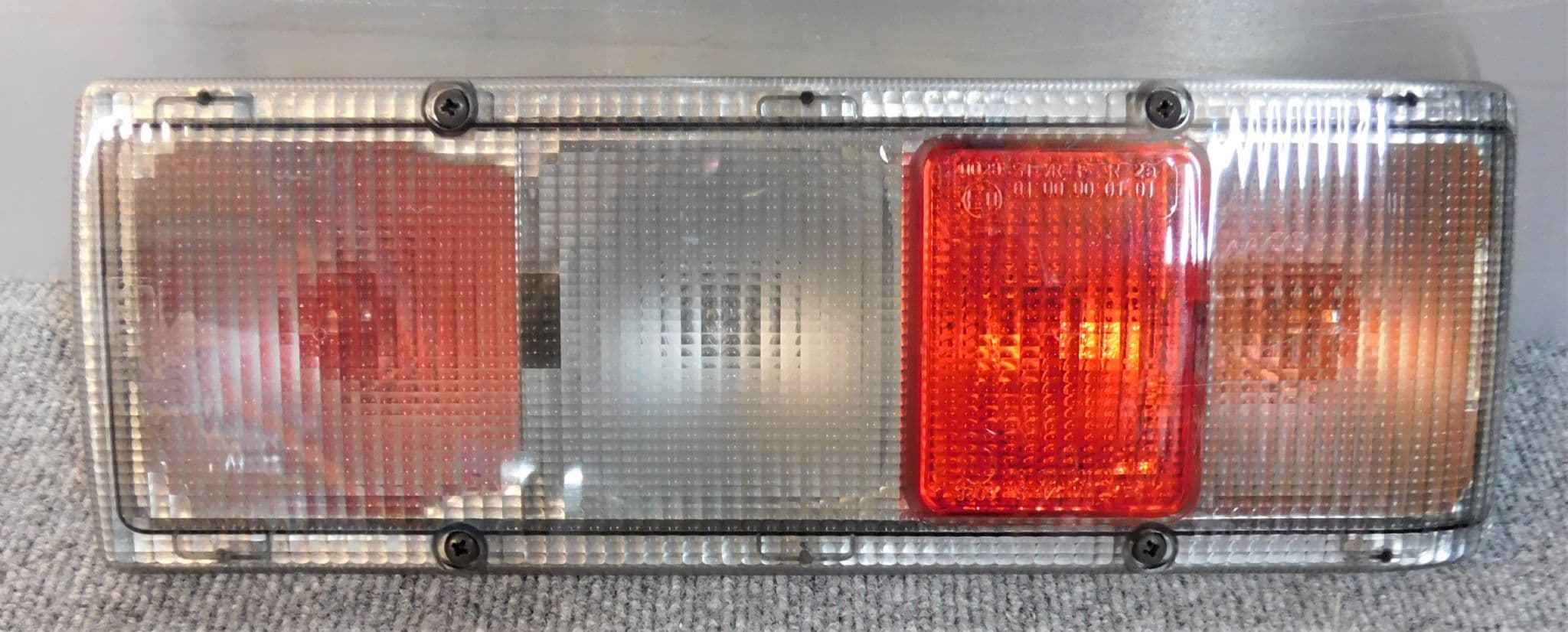 Britax 9300 wrap around light cluster