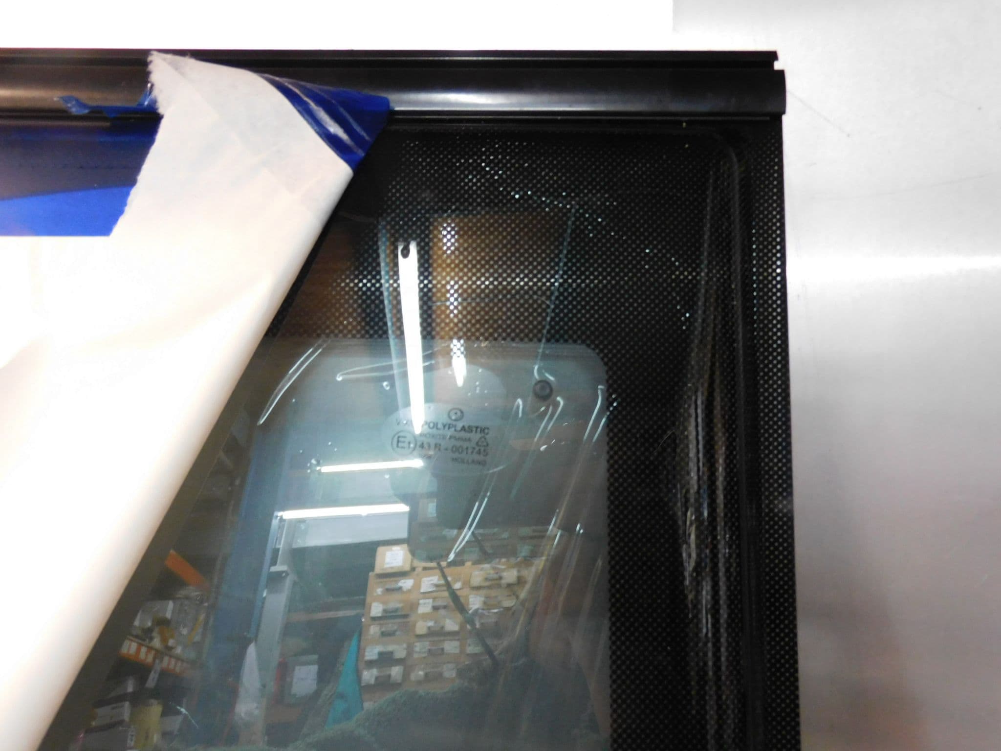 BUCCANEER Caravan front centre window