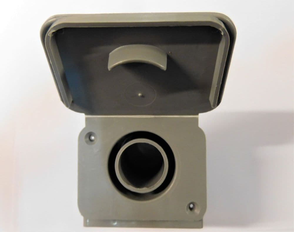 Caravan campervan waste hose outlet 28mm