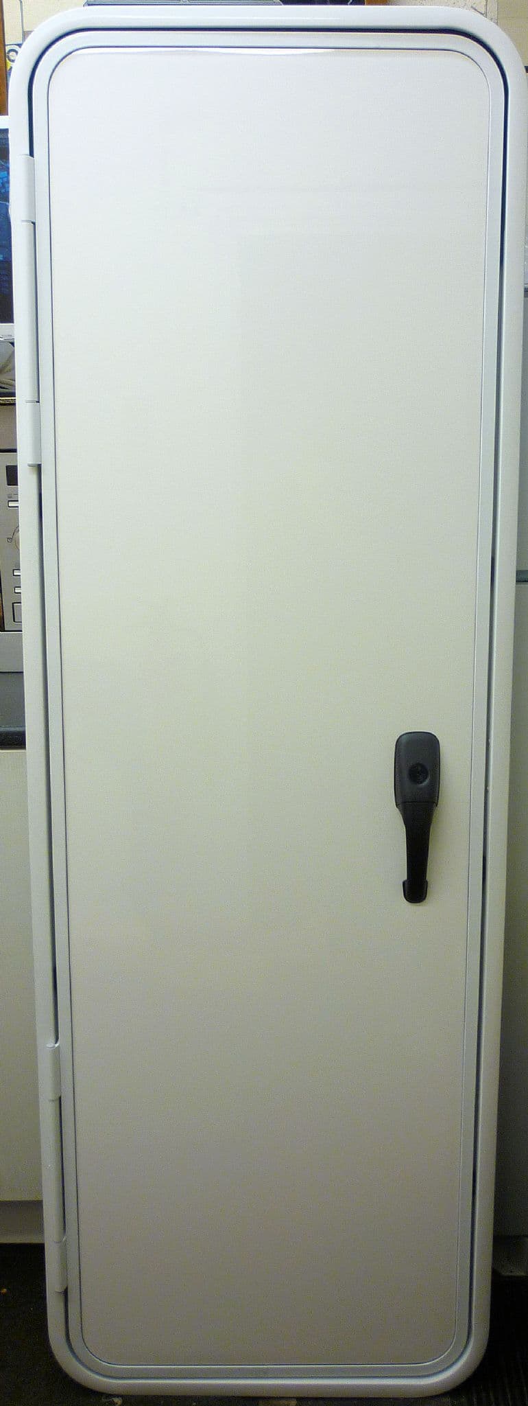 CARAVAN MOTORHOME Habitation Door 12