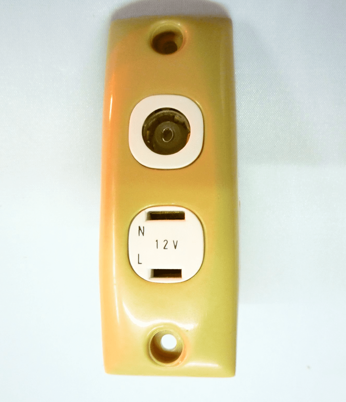 Clipsal 12v & co-axial tv socket honey