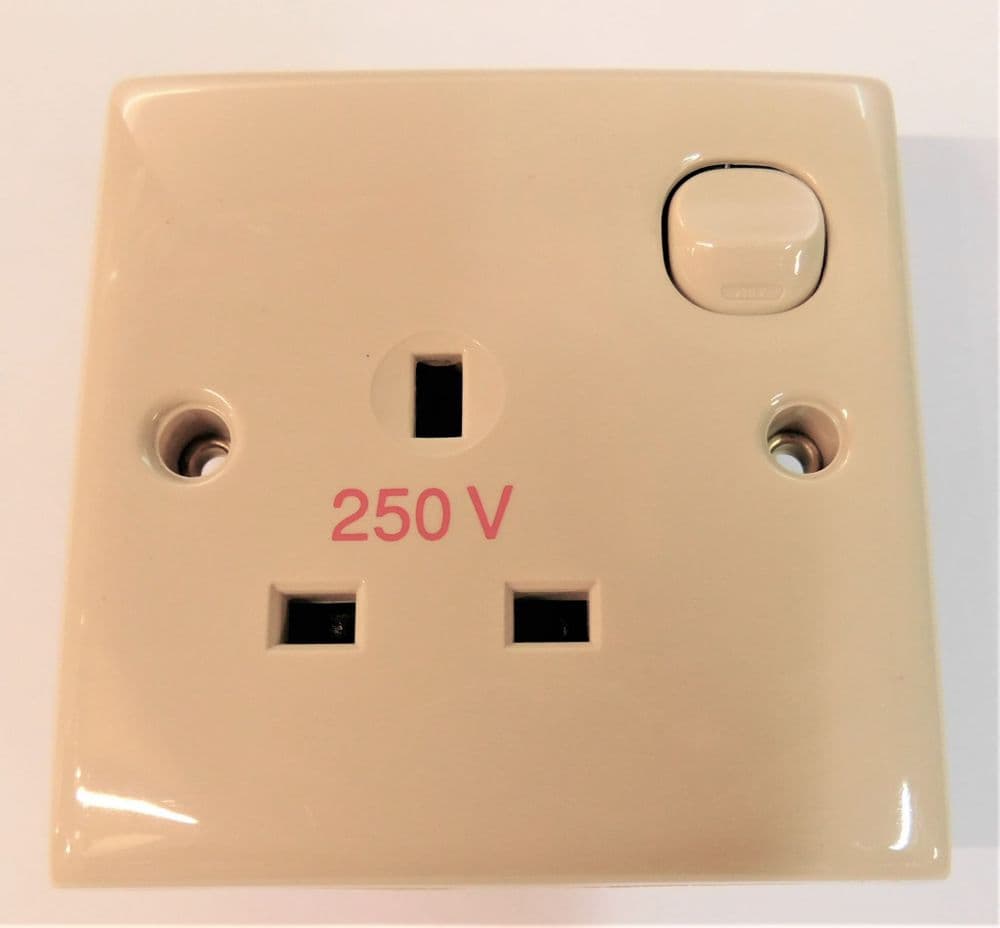 Clipsal electrical single power outlet/ 3 pin socket