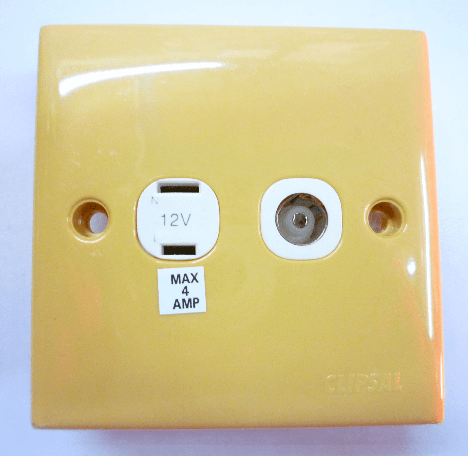 Clipsal electrics 12v 2 pin tv socket honey