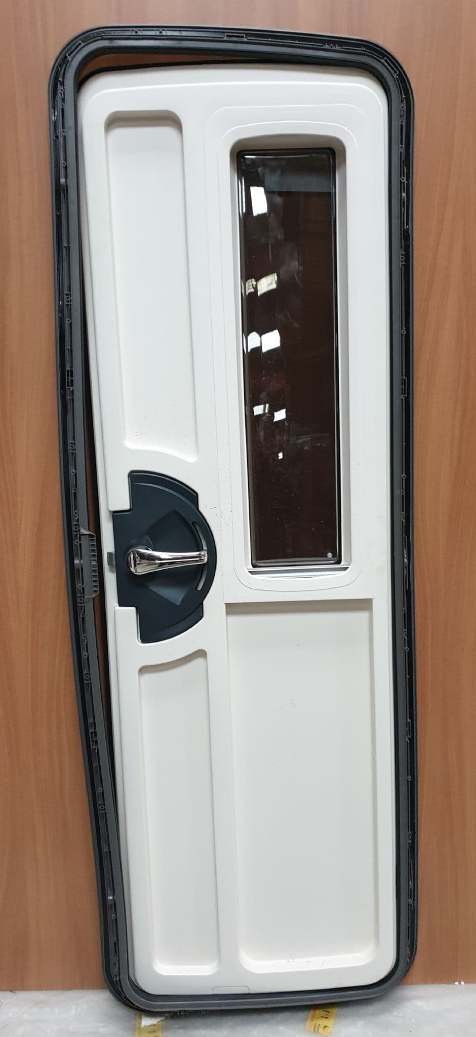 COACHMAN Motorhome caravan habitation door