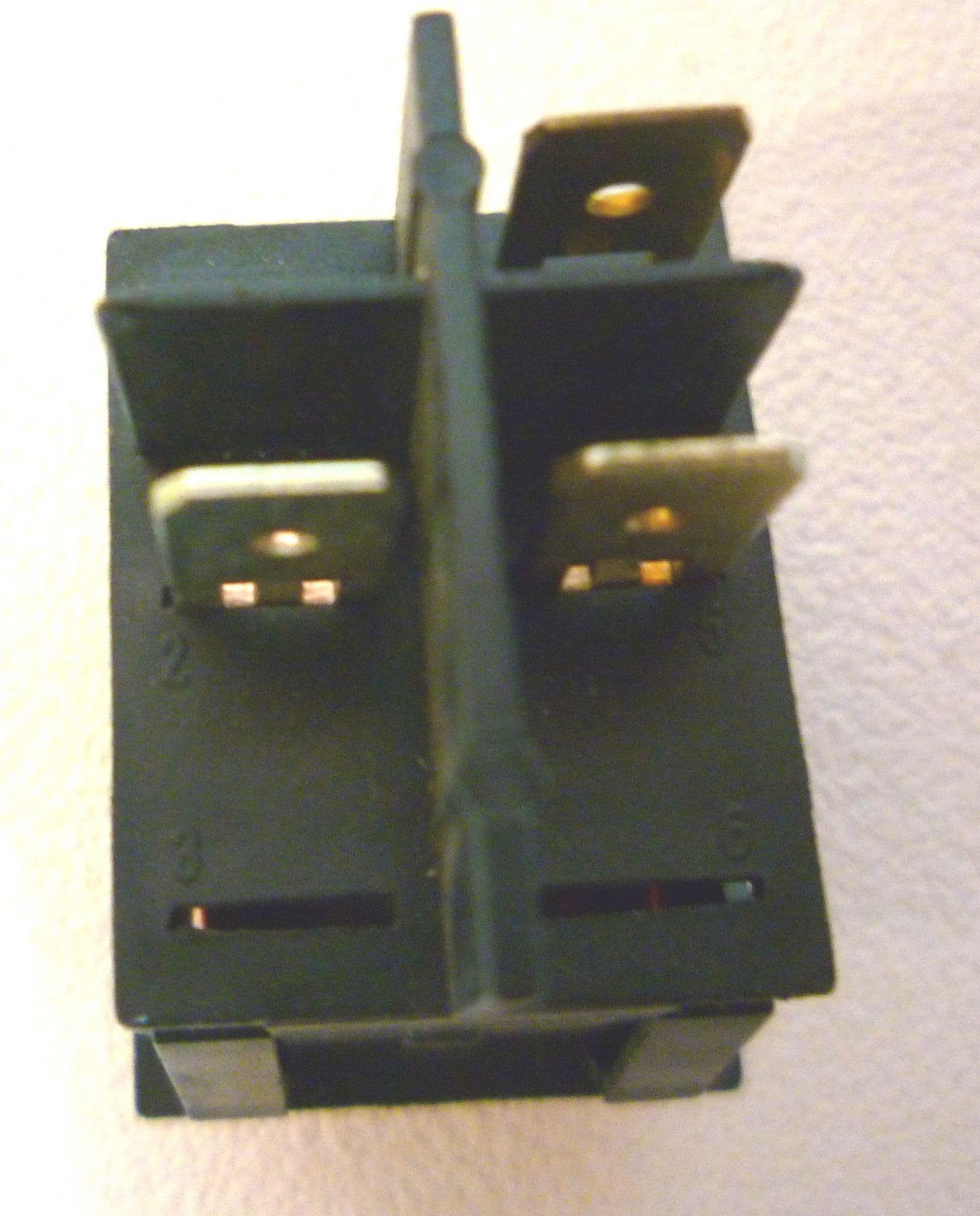 Dometic Electrolux fridge switch Red 1