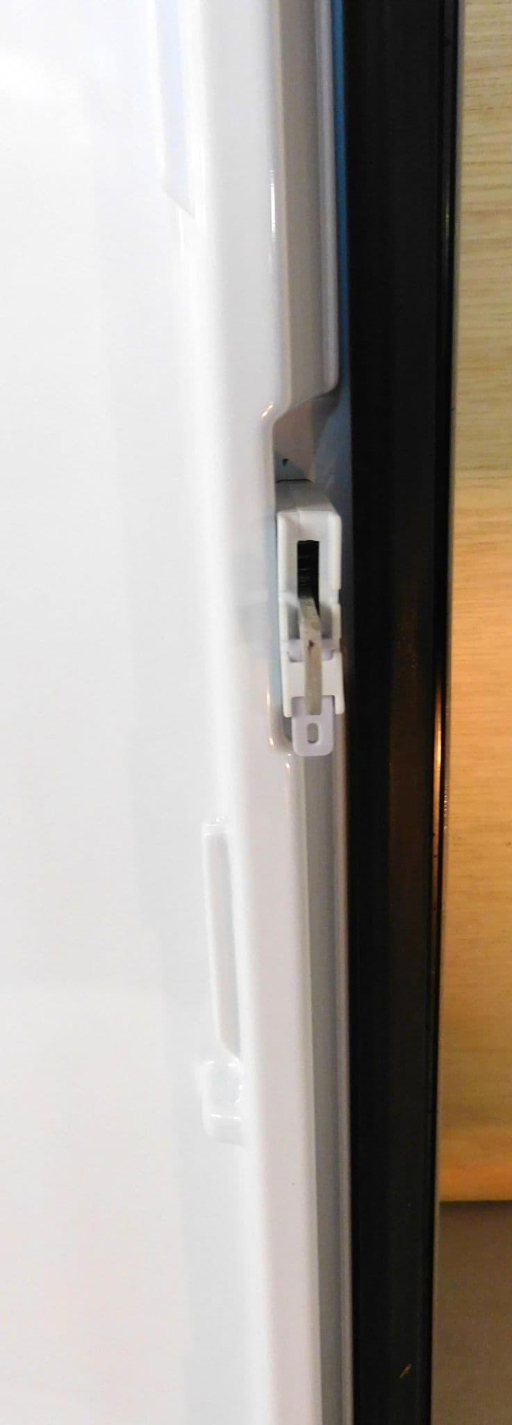 Dometic motorhome caravan fridge door RMS8551