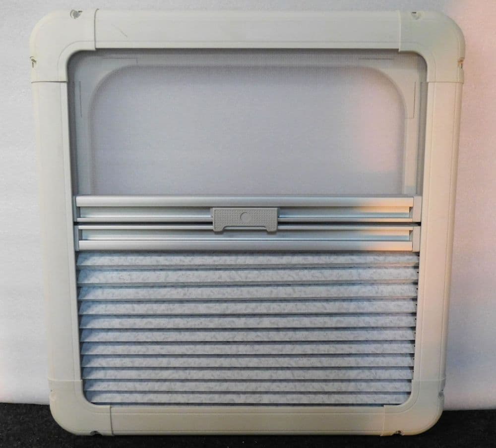 Dometic pleated motorhome window blind 525x550mm