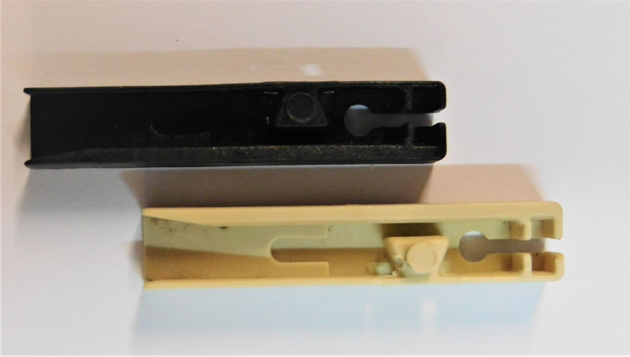 Dometic Seitz caravan motorhome window blind catch