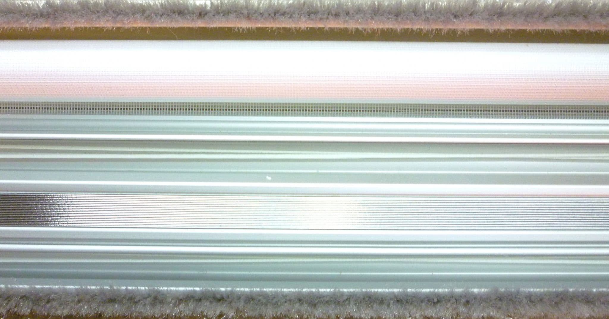 Dometic Seitz caravan motorhome window blind/net 587 x 668mm