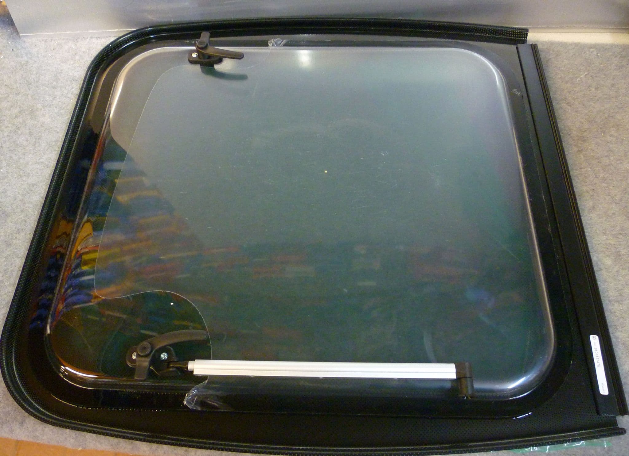 Dometic Seitz motorhome caravan window 500 X 550 1415442E
