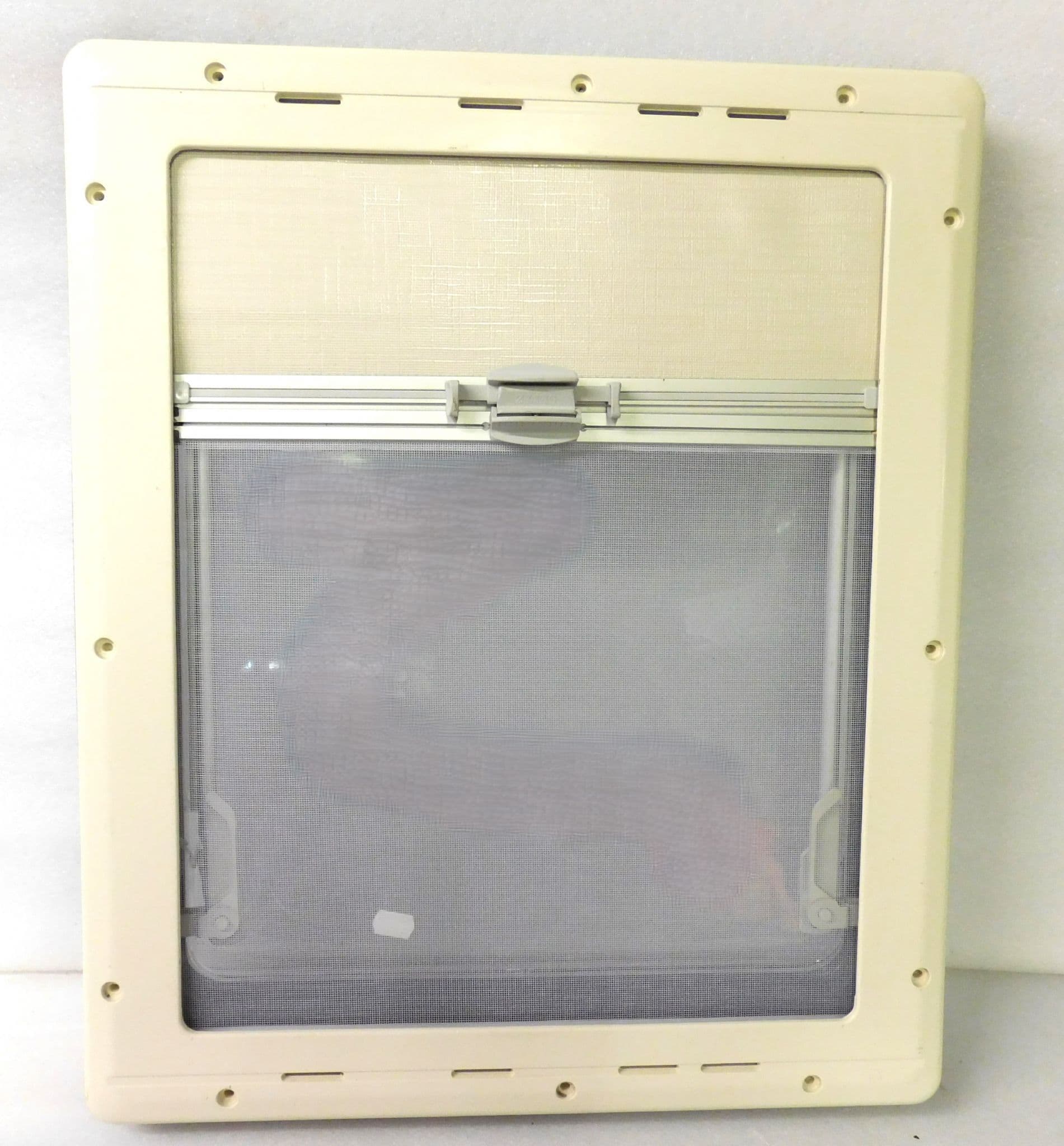 Dometic Seitz S4 GRADE 2 500x600 motorhome window