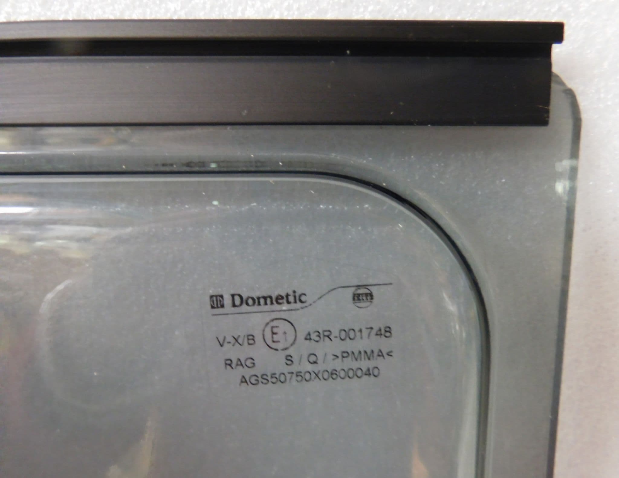 Dometic Seitz S4/S5 REPLACEMENT glass 750 x 600