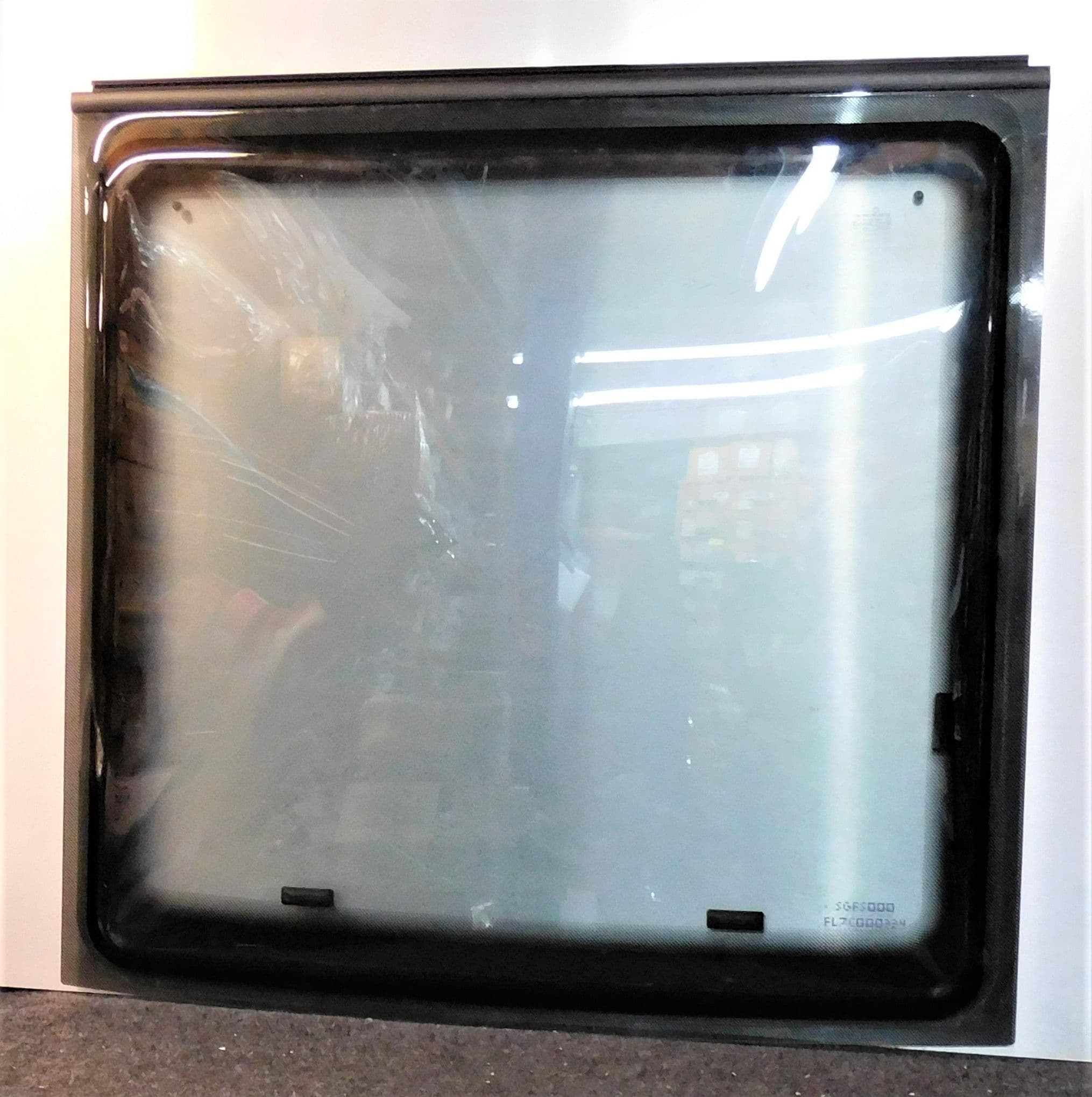 FLEETWOOD caravan front middle window 797 x786 black