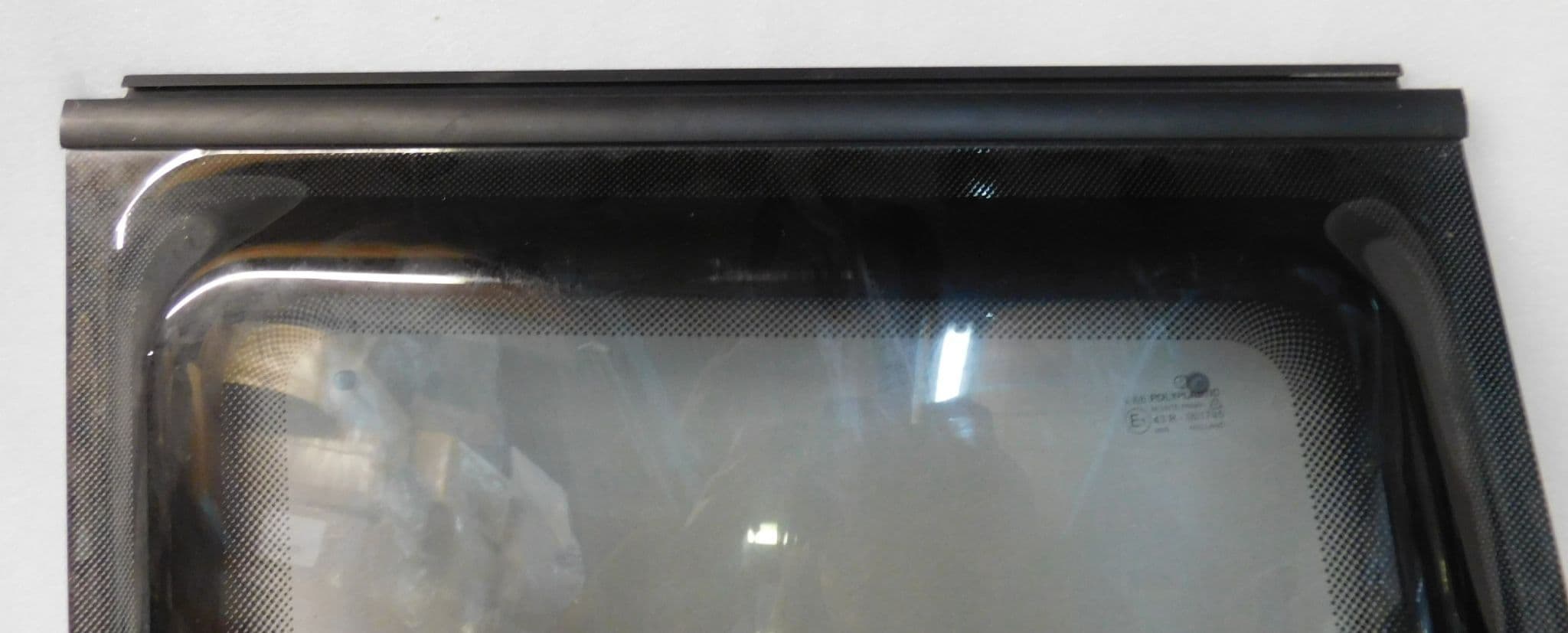 FLEETWOOD Heritage Caravan front side window L/H