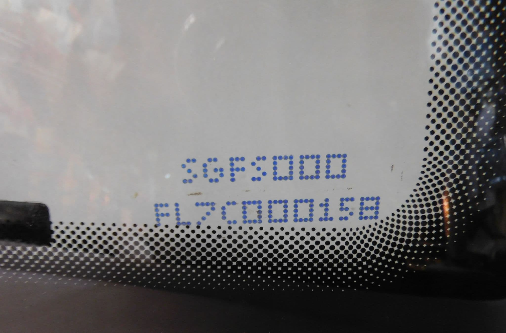 FLEETWOOD Heritage Caravan front side window L/H