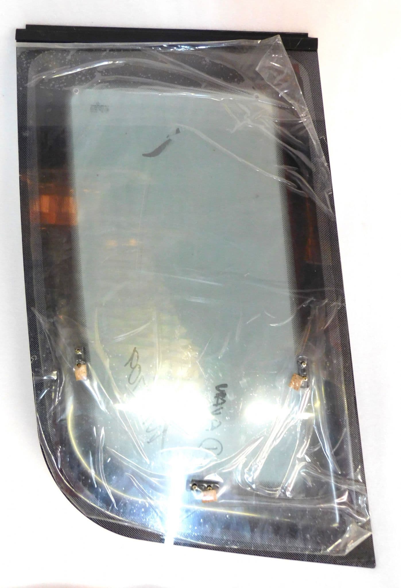 FLEETWOOD Heritage Caravan front side window R/H