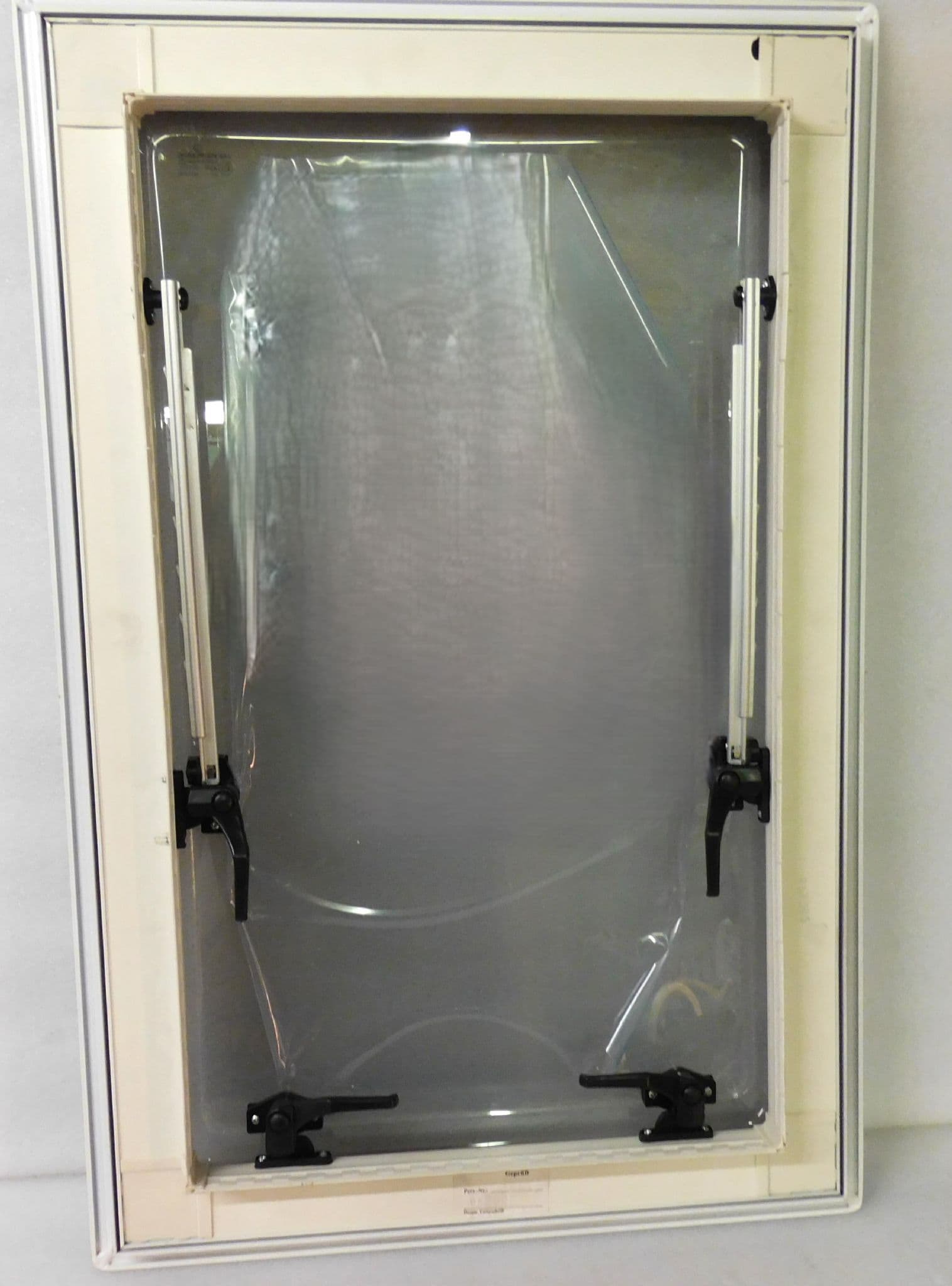 HARTAL Polyplastic motorhome window HOBBY 600