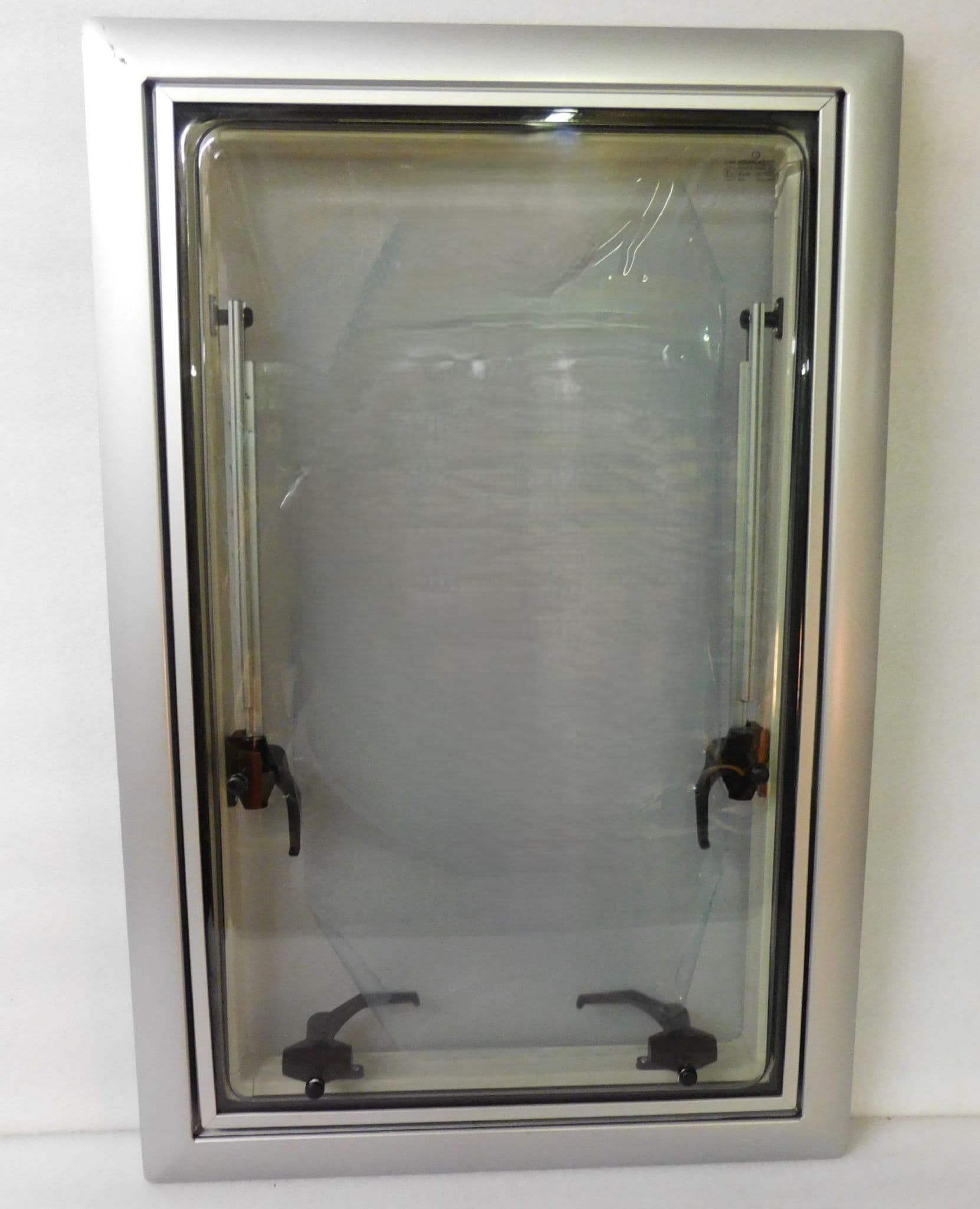 HARTAL Polyplastic motorhome window HOBBY 600