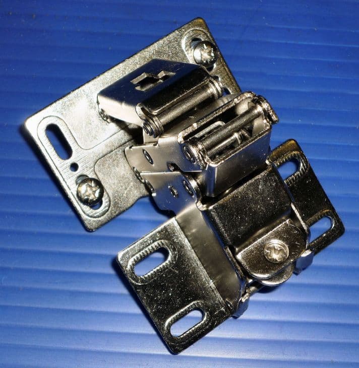 Heavy Duty Locker Door Hinge 2
