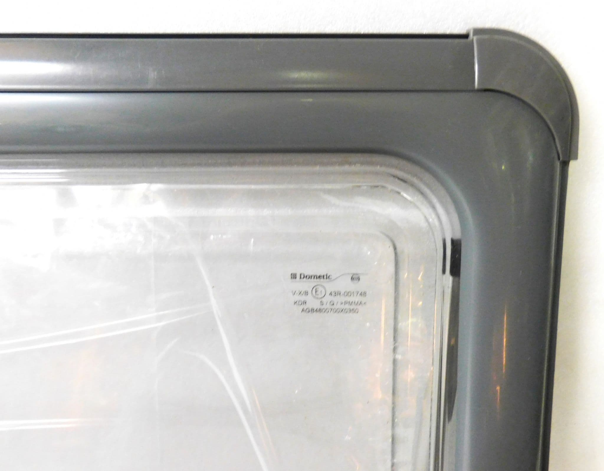 KNAUS motorhome caravan DOMETIC Window 700 x 350
