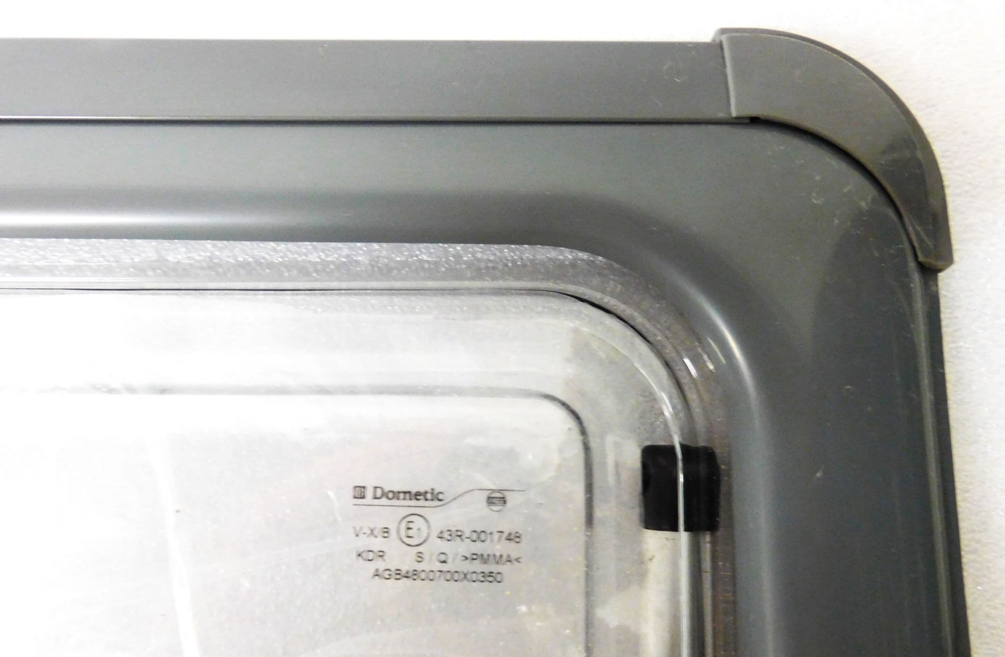 KNAUS motorhome caravan DOMETIC Window 700 x 350