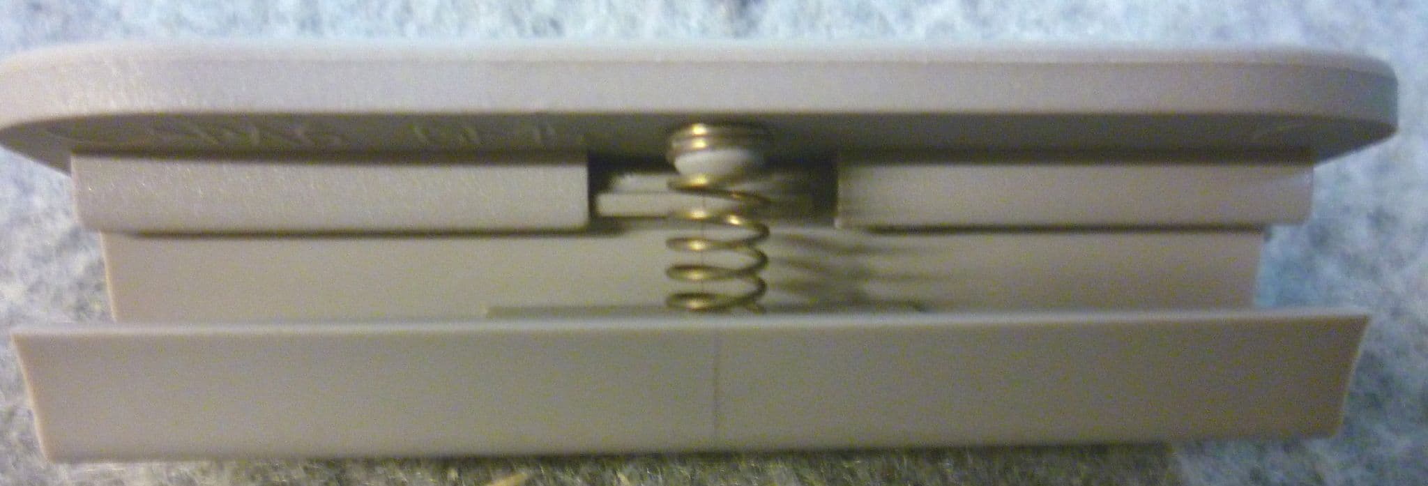 Motorhome caravan window/rooflight blind Remis spring catch