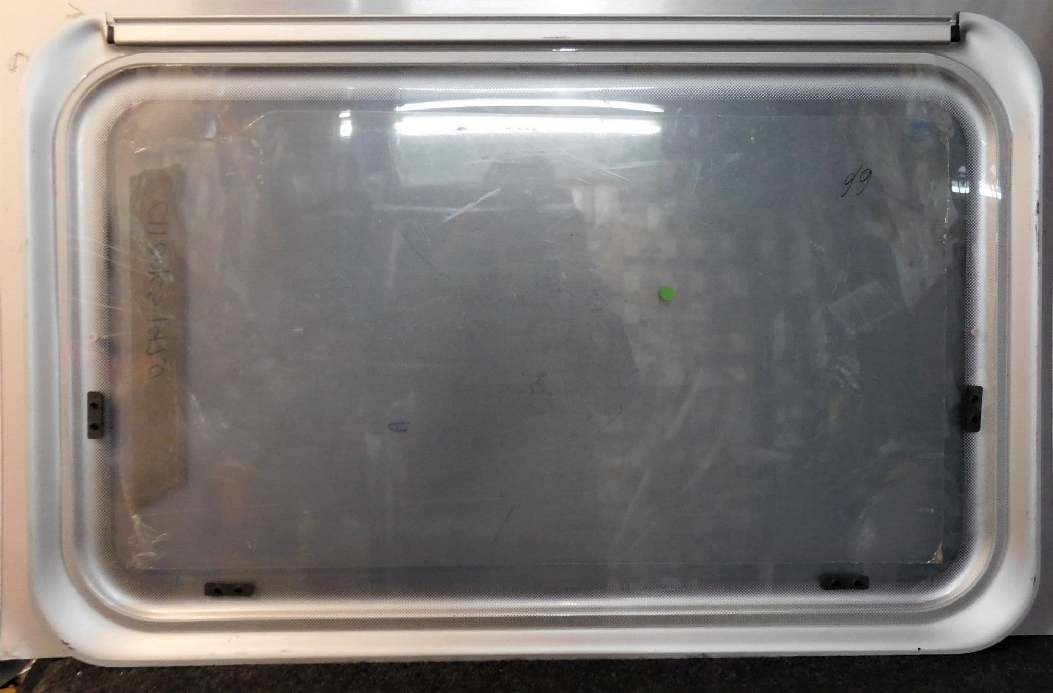 PARA PRESS Caravan rear window AR 500 TRIGANO