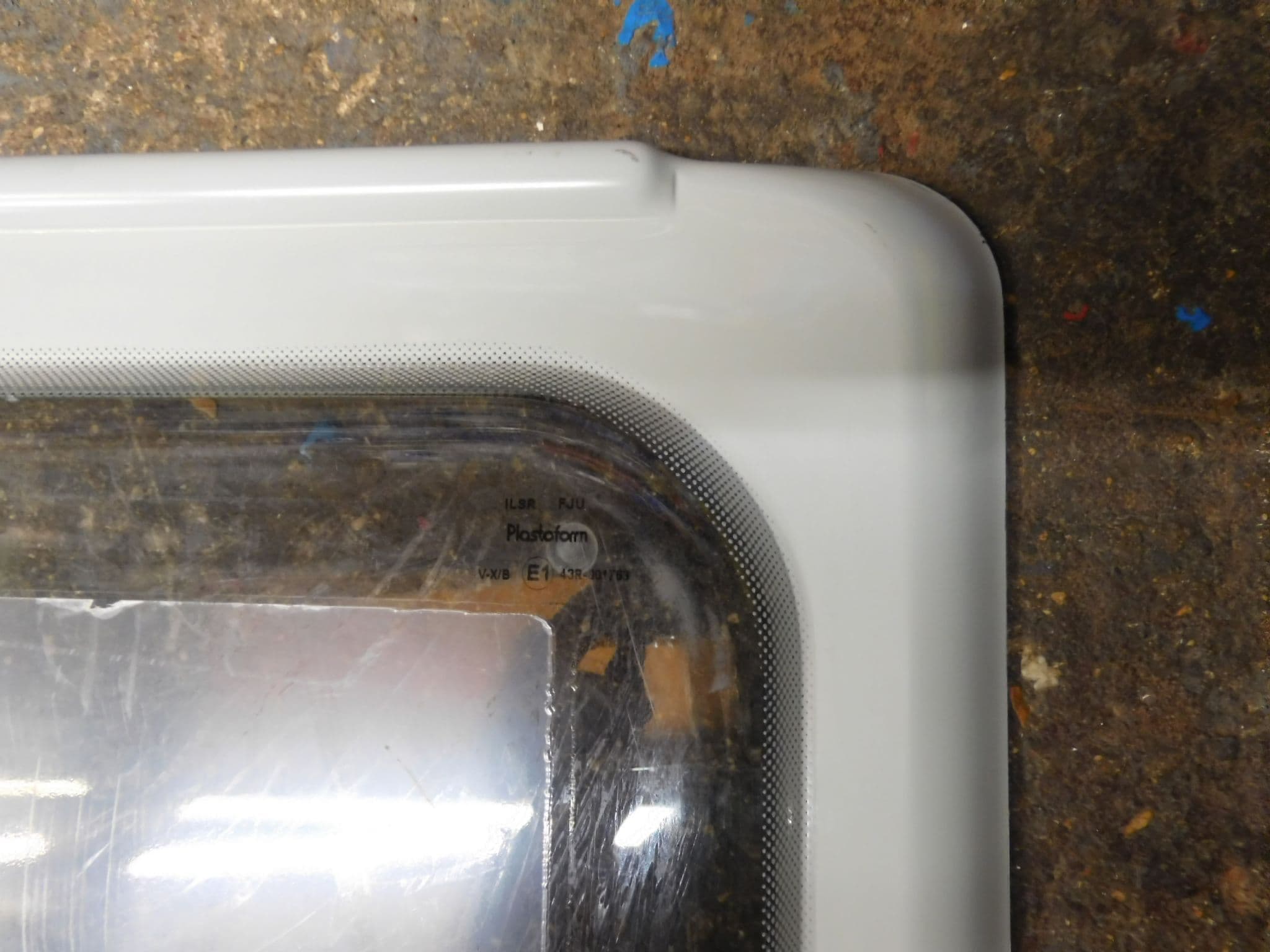 PLASTOFORM Caravan motorhome window 1275 x 595mm