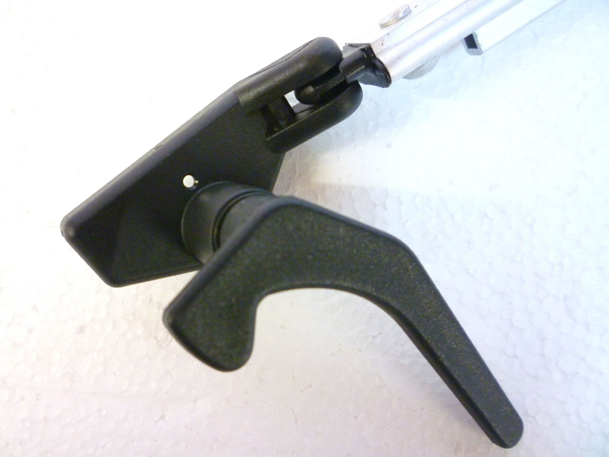 Polyplastic click/clack caravan window arm L/H 28cm