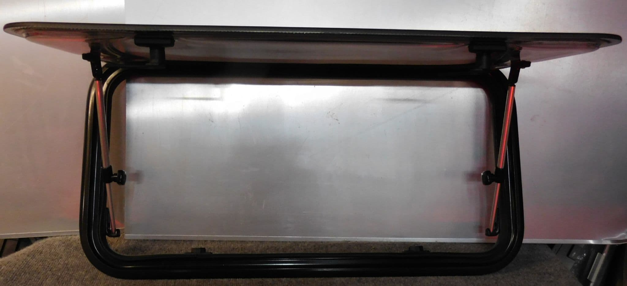 Polyplastic Motorhome push open window