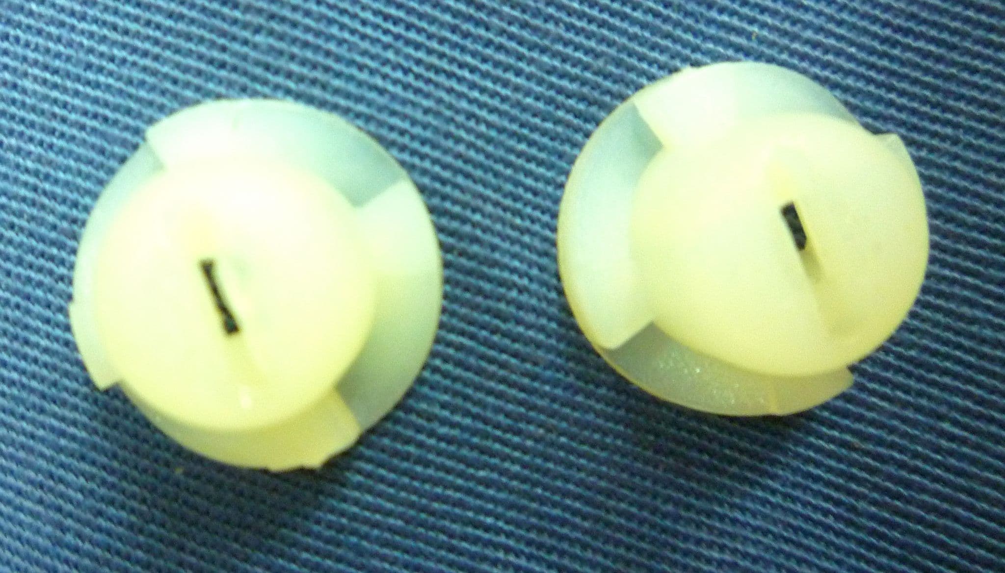 REMIS cassette window blind end caps pair rc1