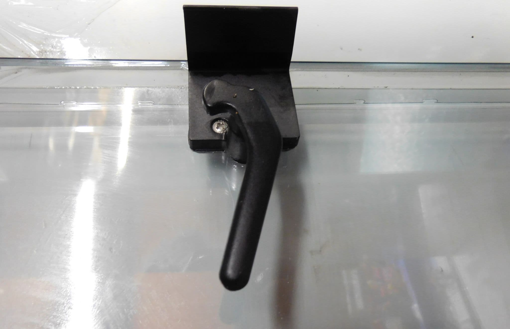 REMIS Roof light/ skylight locking handle 1